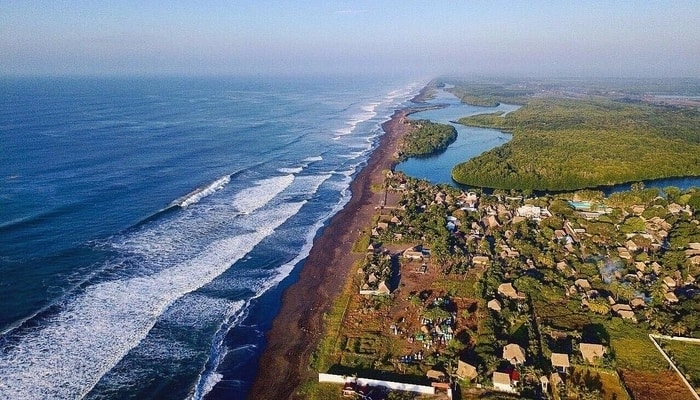 A Weekend At One Of Guatemala's Pacific Beaches | www.centralamerica.com