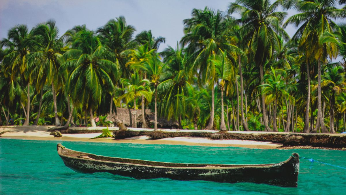 Internet in Panama Connectivity Guide | centralamerica.com